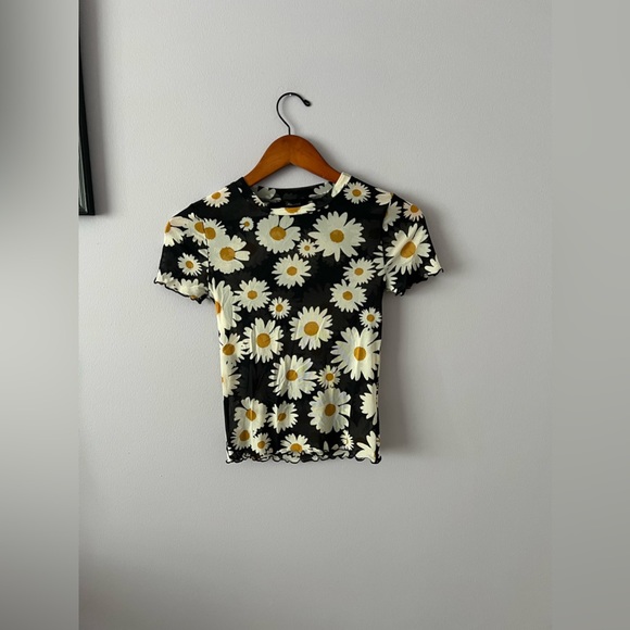 Forever 21 | Tops | Nwot F2 Daisy Sheer Top | Poshmark